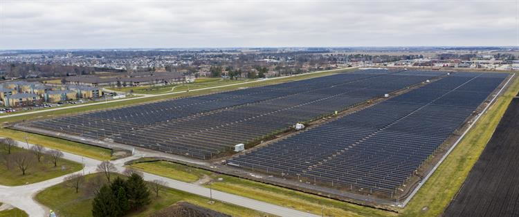 University of Illinois in Champaign, Ill., builds solar farm, producing ...