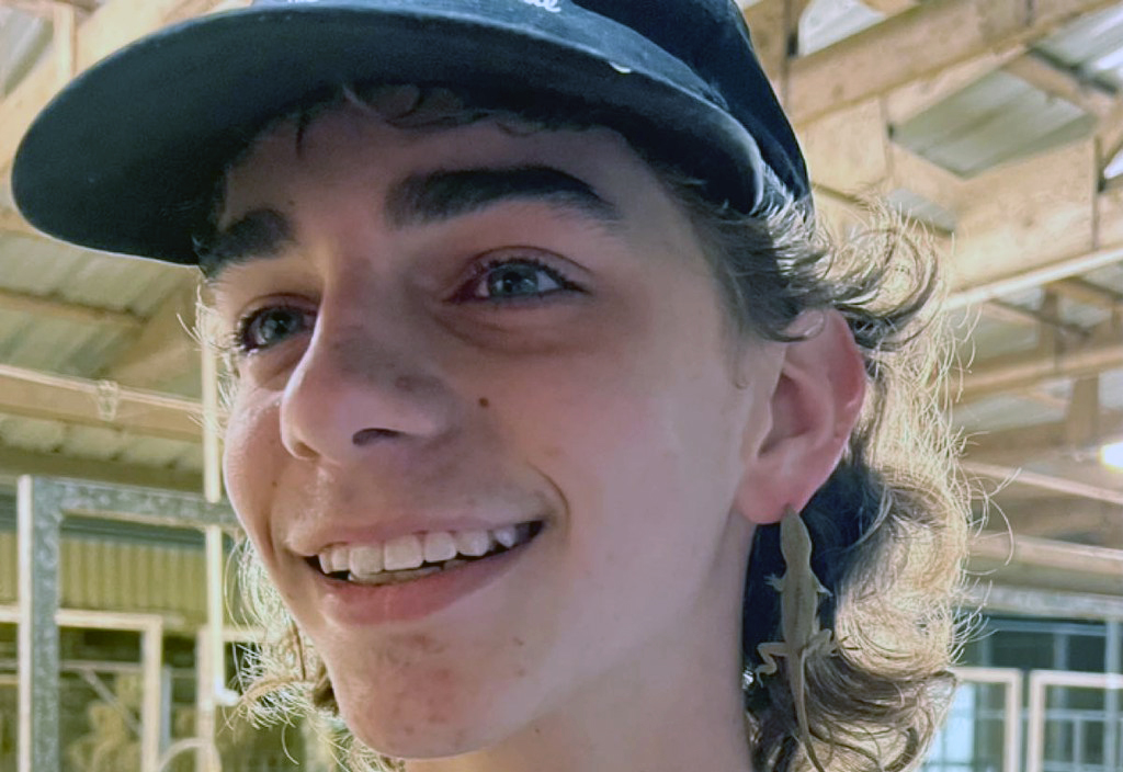 Texas high school student dies in accidental shooting in school parking ...